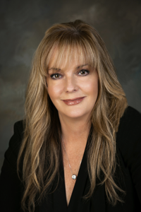 Lisa Kochan Headshot | Rendina Healthcare Real Estate